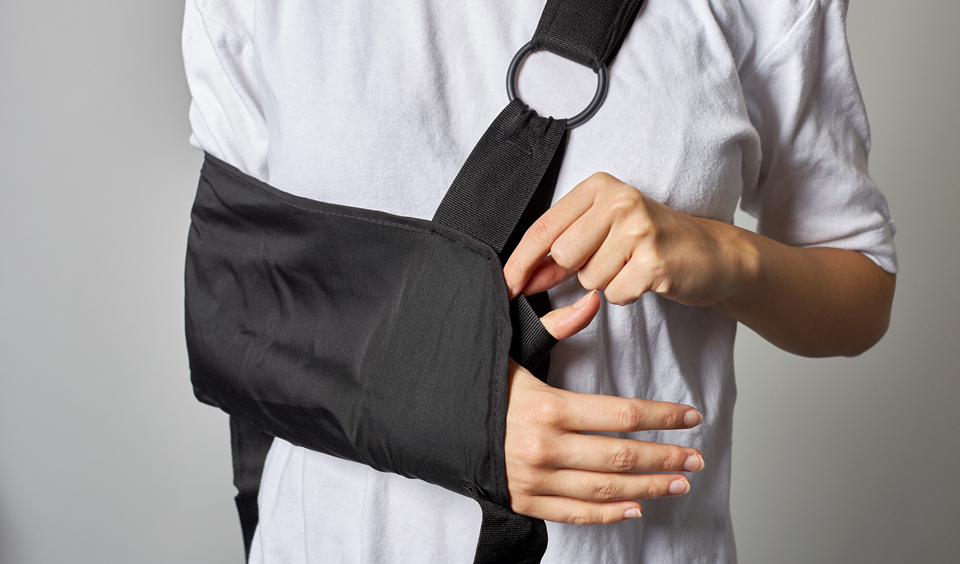 Fixed arm sling - how to use